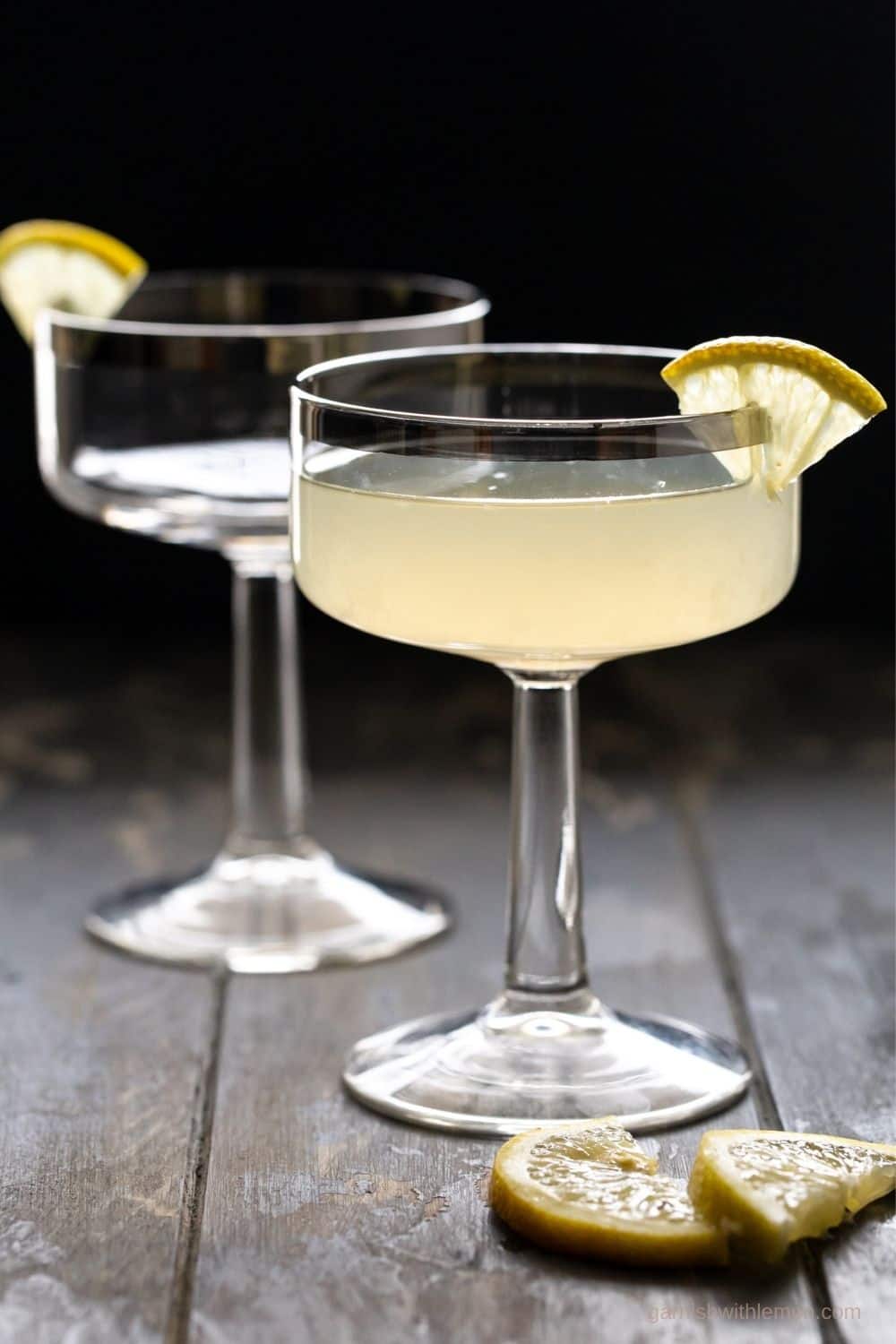 Easy Pear Martini - Garnish with Lemon