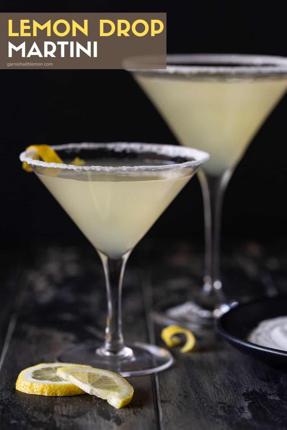 EASY Lemon Drop Martini Recipe (4 ingredients!)