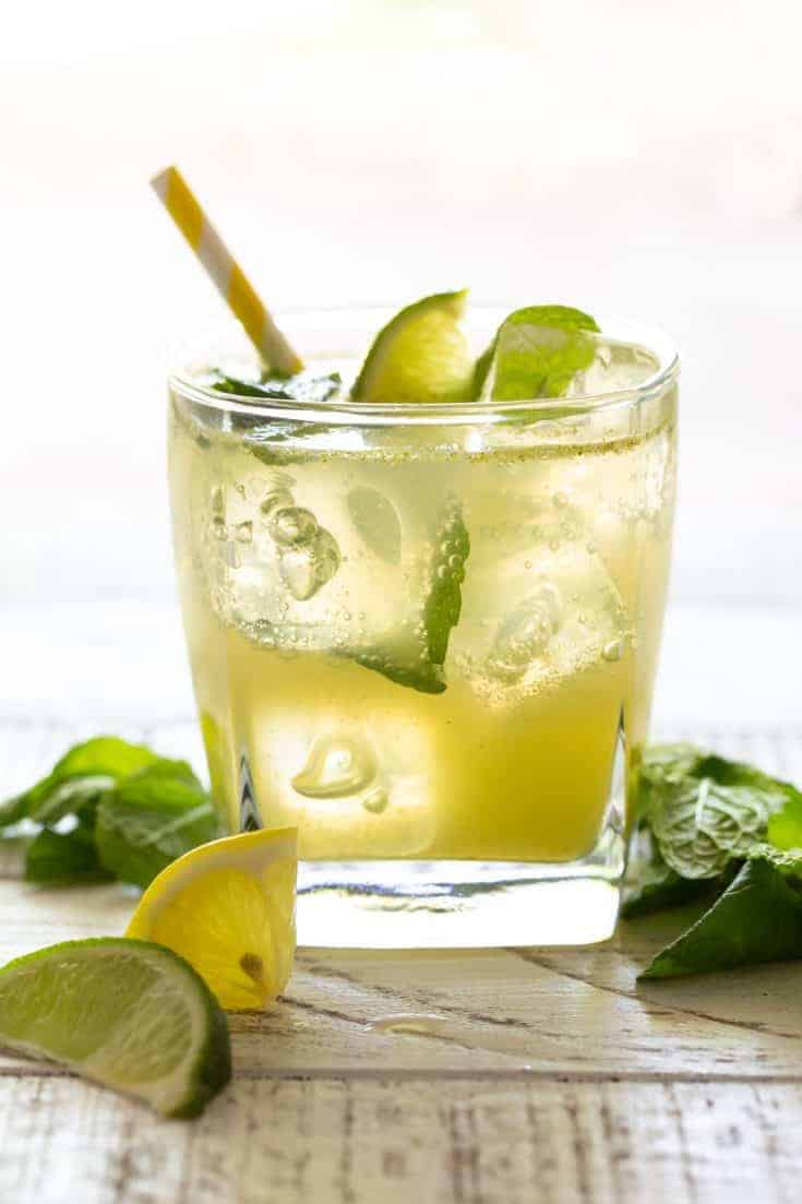 5 Refreshing Vodka Cocktails for Summer - Garnish with Lemon