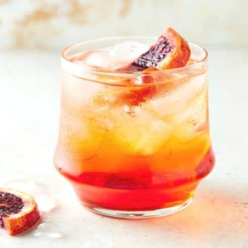 Aperol Soda - Garnish with Lemon