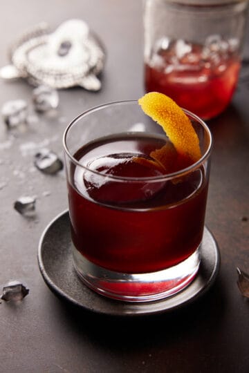 Brandy Old Fashioned - Garnish with Lemon