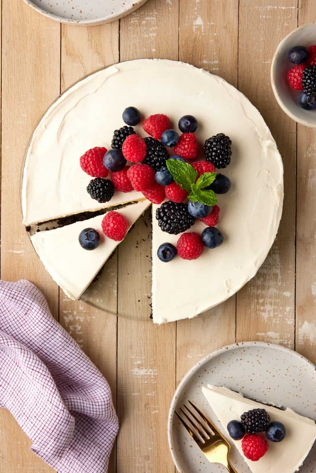 No Bake Mascarpone Cheesecake - Garnish with Lemon