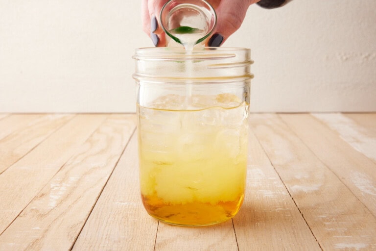 Italian Margarita - Garnish with Lemon